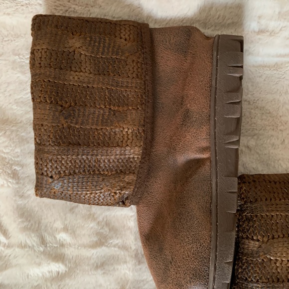 Avon | Shoes | Avon Memory Foam Cabot Knit Boot | Poshmark